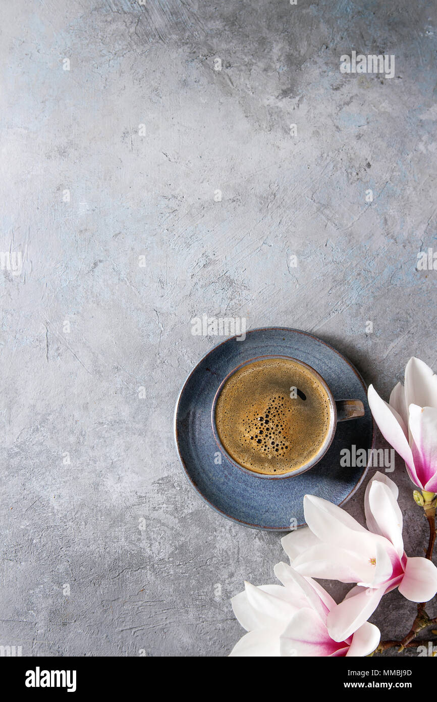 Coffee with spring flowers Stock Photo - Alamy