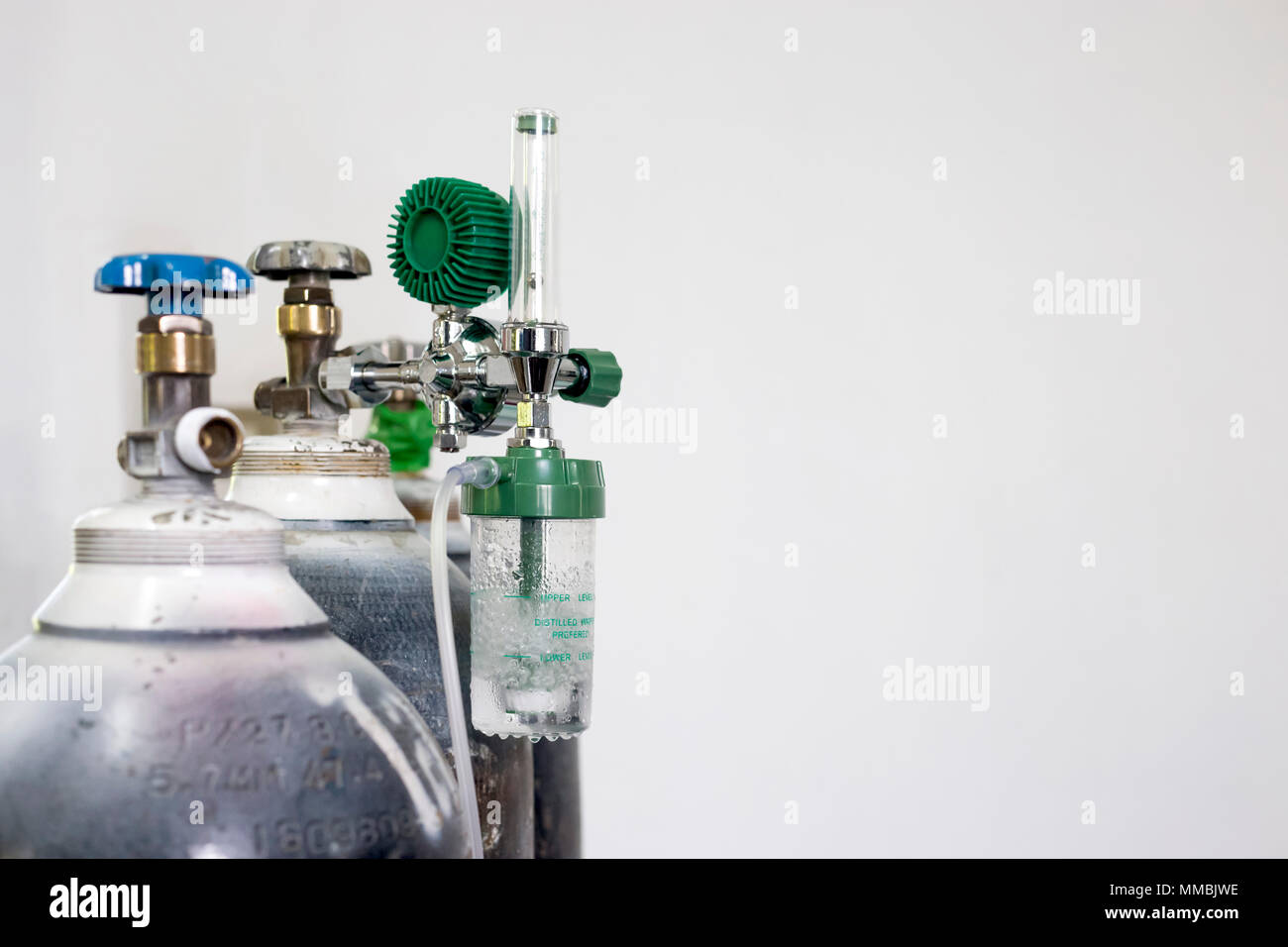 Hospital Oxygen Cylinder Parts Name at Brittany Wertz blog