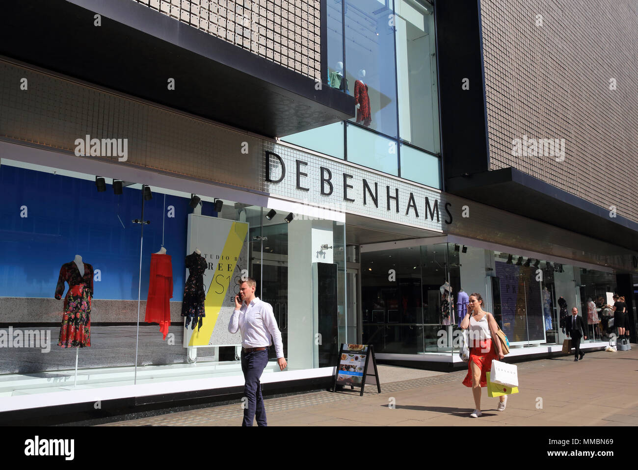 The debenhams store in oxford street hi-res stock photography and ...