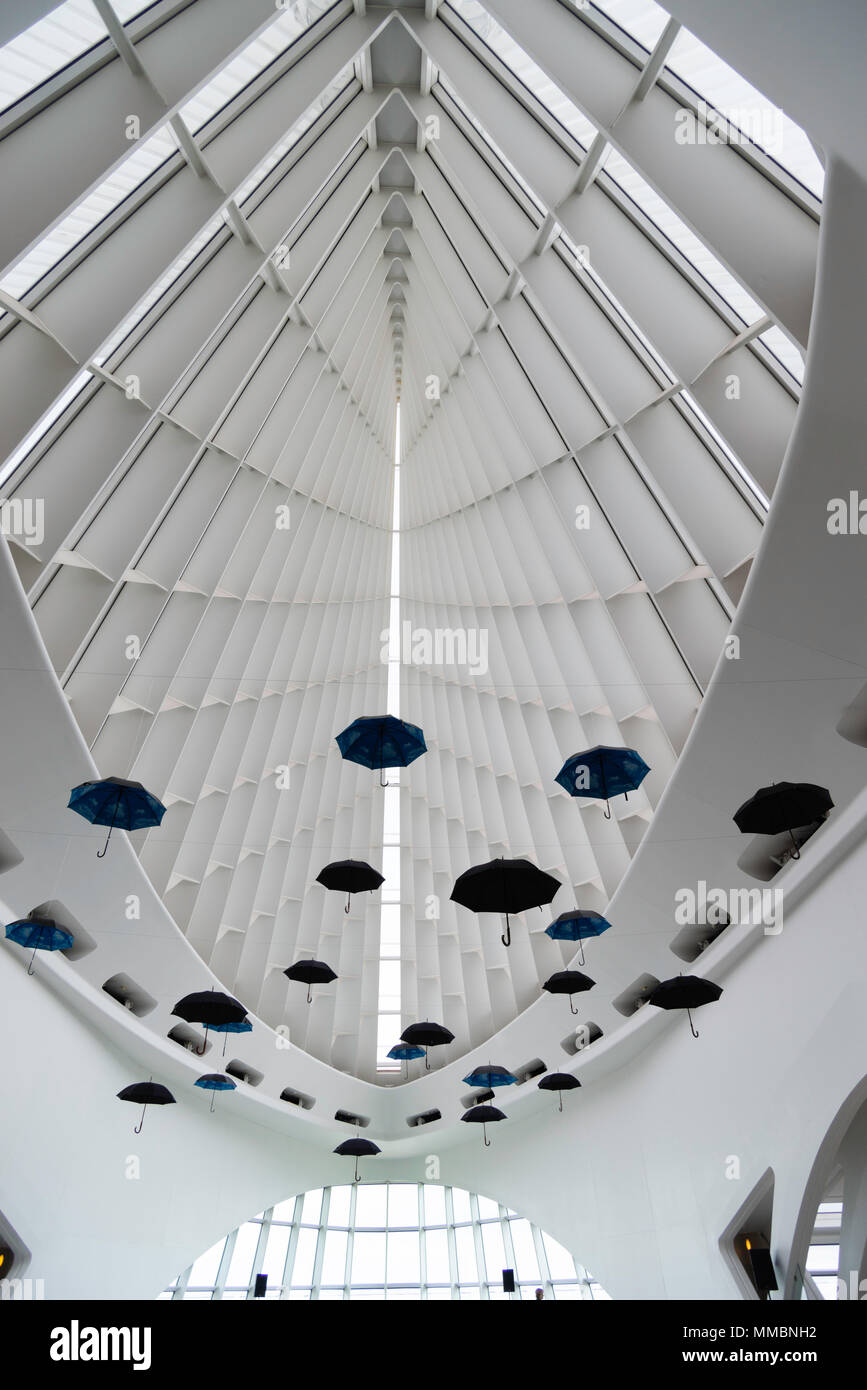 Interior view of the Milwaukee Art Museum, Milwaukee, Wisconsin, USA ...