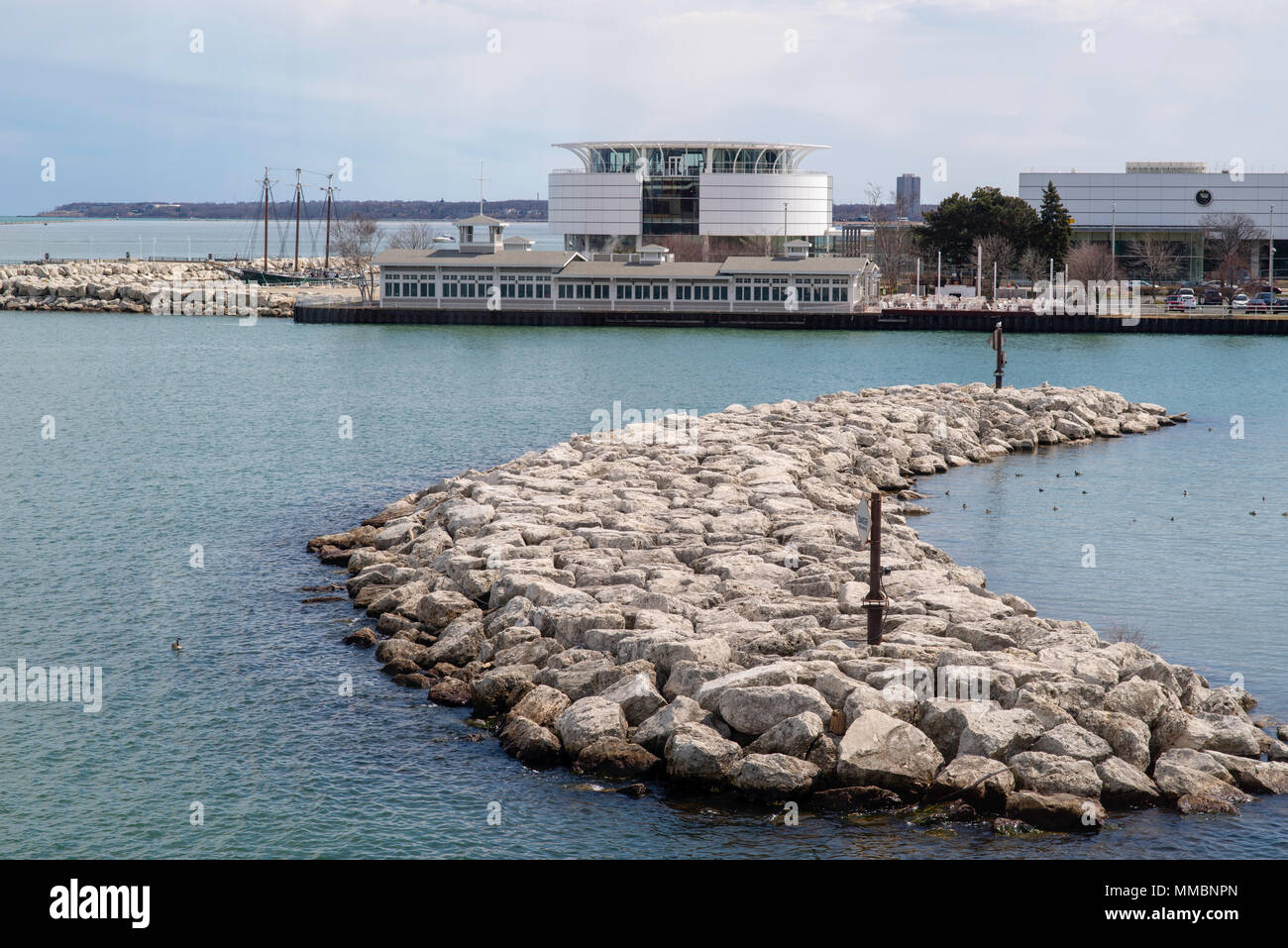 Harbor view of milwaukee hi-res stock photography and images - Alamy
