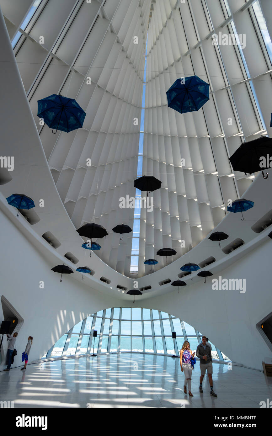Milwaukee art museum hi-res stock photography and images - Alamy