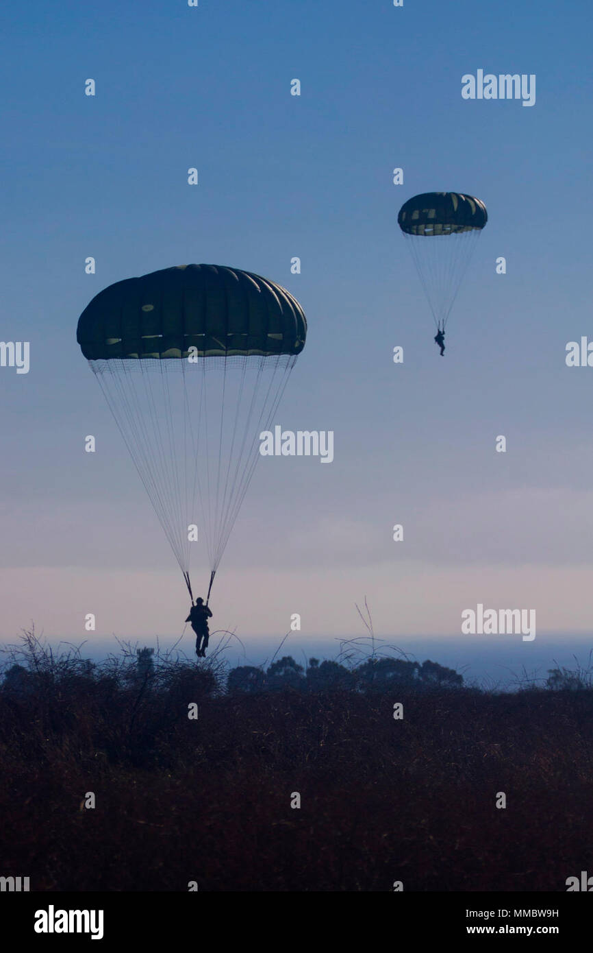 Mc 6 Parachute System High Resolution Stock Photography and Images - Alamy