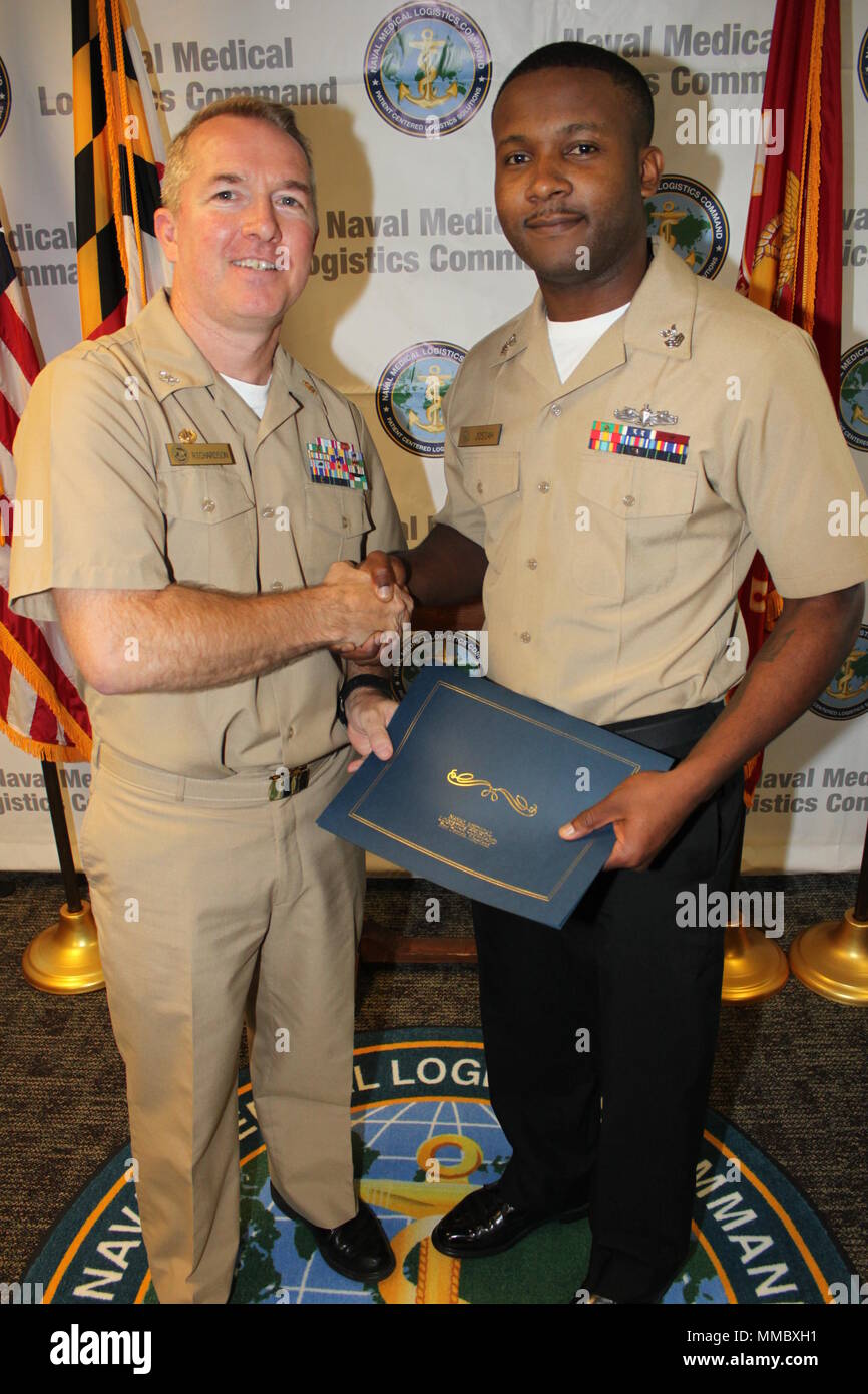 Logistics specialist hi-res stock photography and images - Alamy