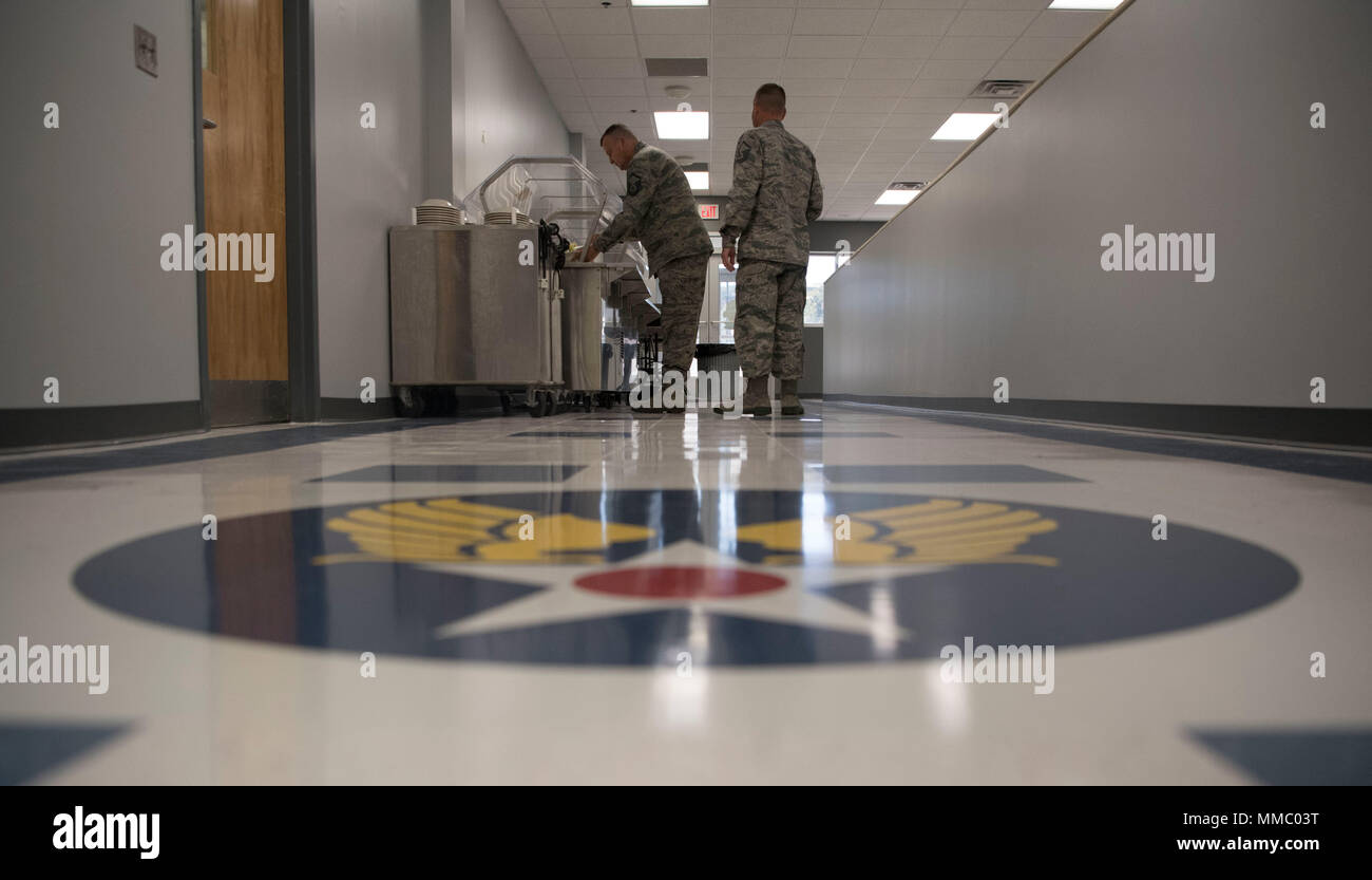 U.S. Air Force Airmen from the 130th Airlift Wing pick up lunch in the ...