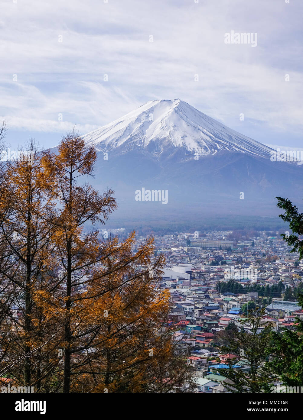 Autumn scenery of Mount Fuji in sunny day Stock Photo - Alamy
