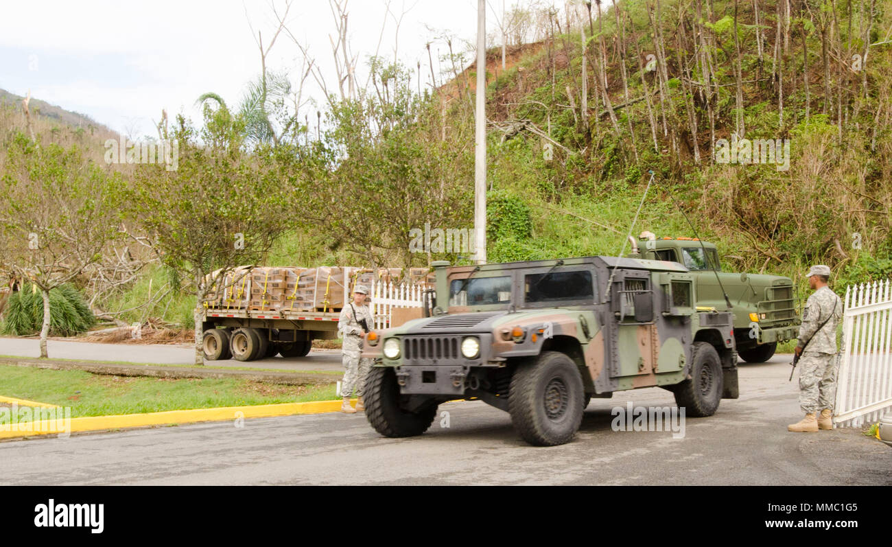 U.S. Army Reserve Soldiers assigned to the 432nd Transportation Company ...