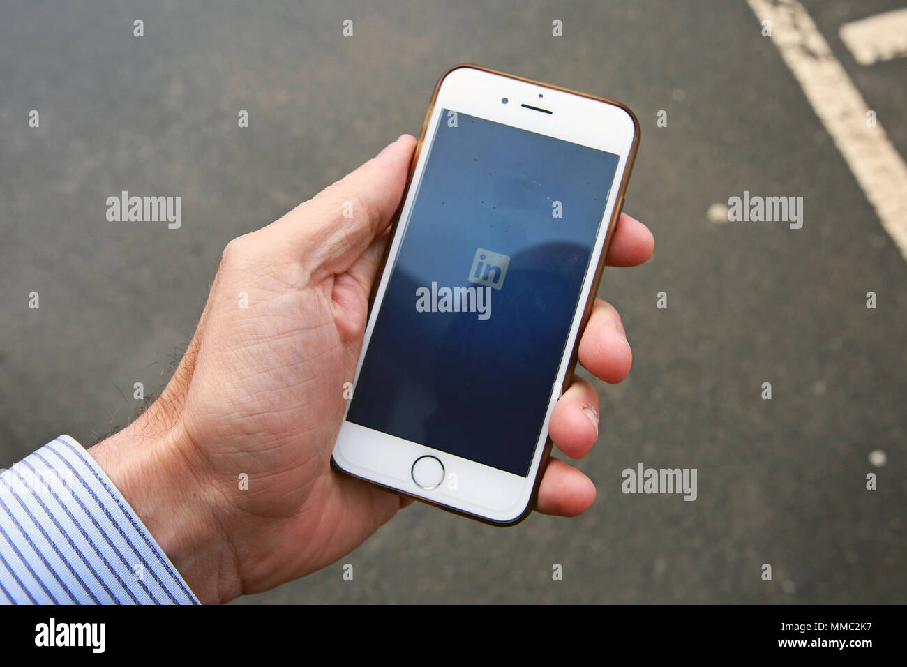 Example of social media use on the go. (U.S. Army photo by William B ...