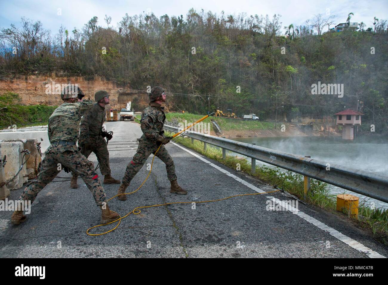 171006-N-VK310-0157 QUEBRADILLAS, Puerto Rico (Oct. 6, 2017) Marines ...