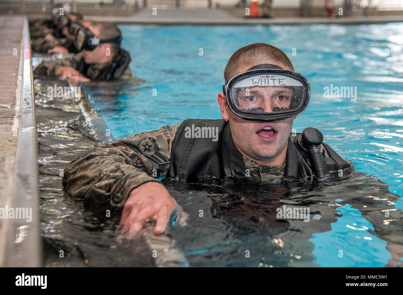Pararescue Jumper/Combat Rescue Officer Indoctrination Course ...