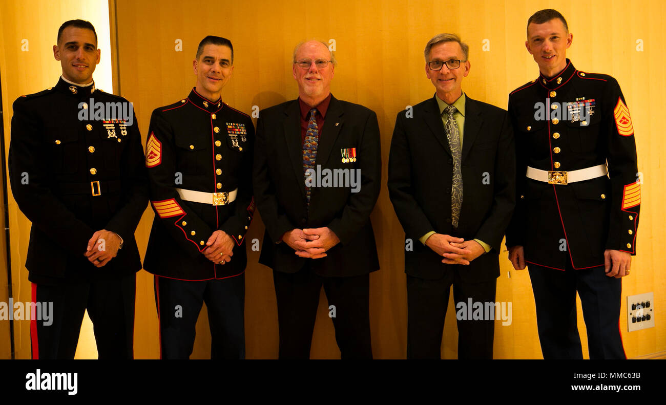 Chris bruya hi-res stock photography and images - Alamy