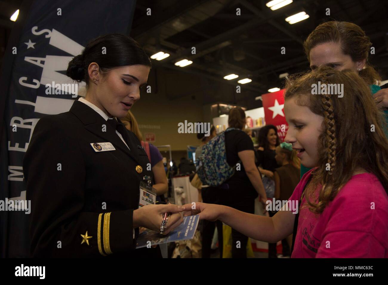 Kellie Hall's Instagram, Twitter & Facebook on IDCrawl