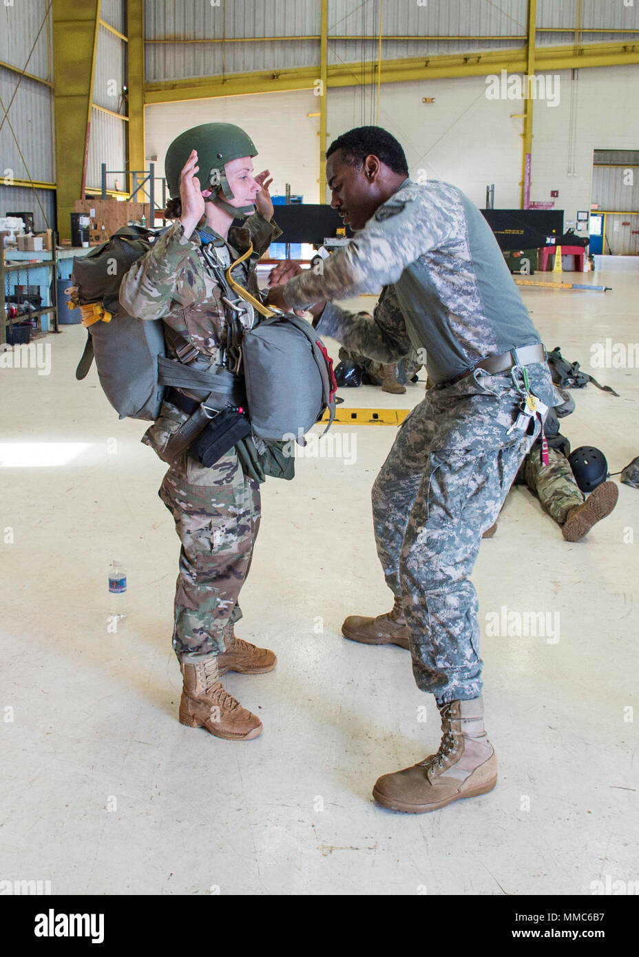 WHEELER ARMY AIRFIELD, Hawaii – Master Sgt. Anthony Bowdrie conducts a ...