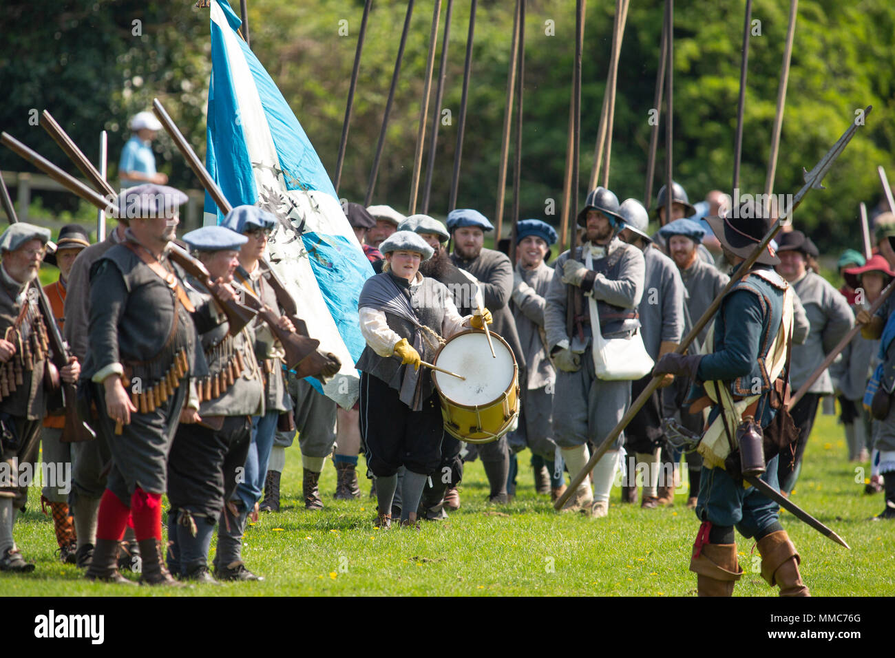 The Pikes and Plunder event re-enacting an English Civil War battle ...