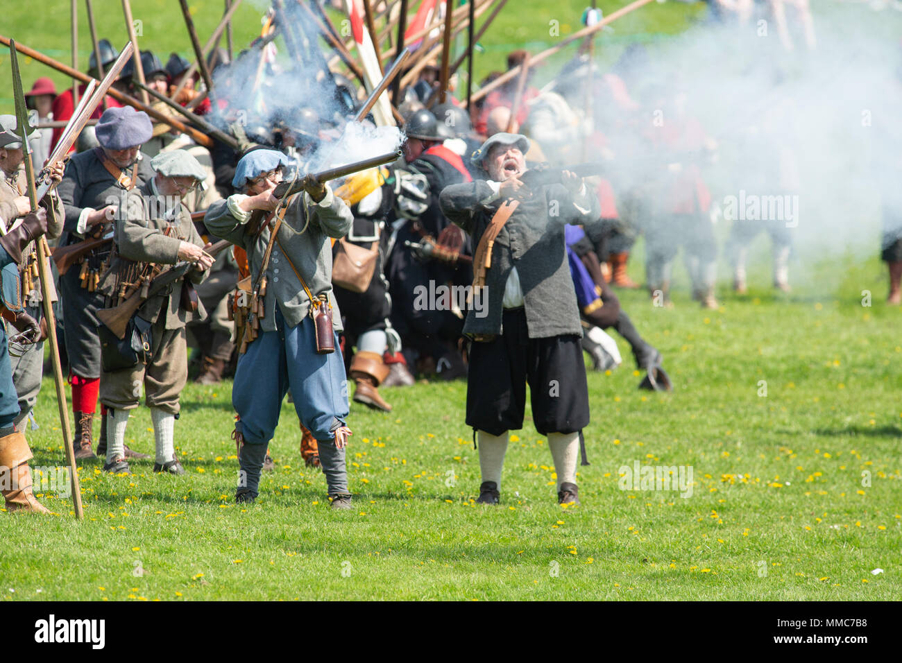 The Pikes and Plunder event re-enacting an English Civil War battle ...