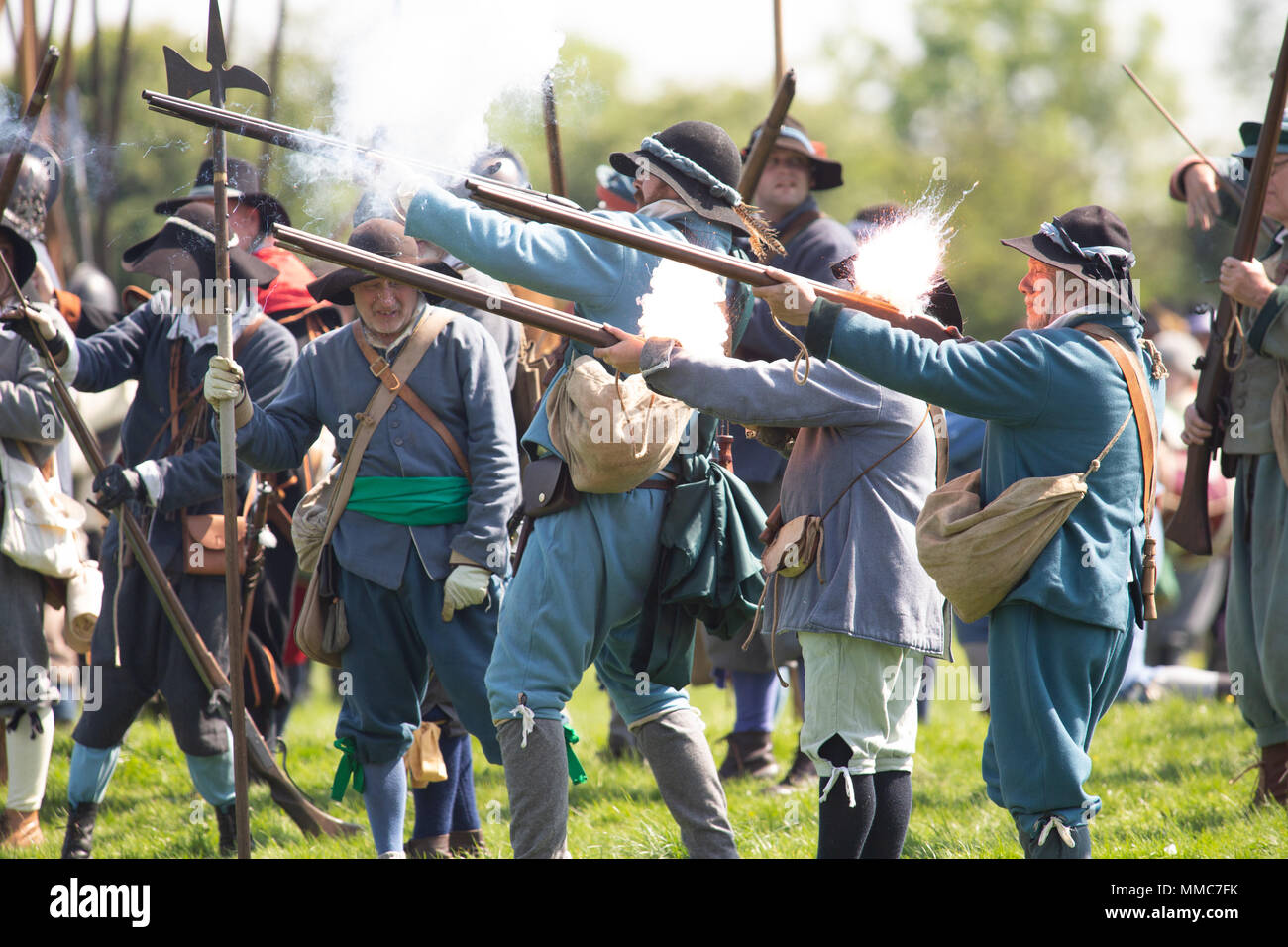 The Pikes and Plunder event re-enacting an English Civil War battle ...