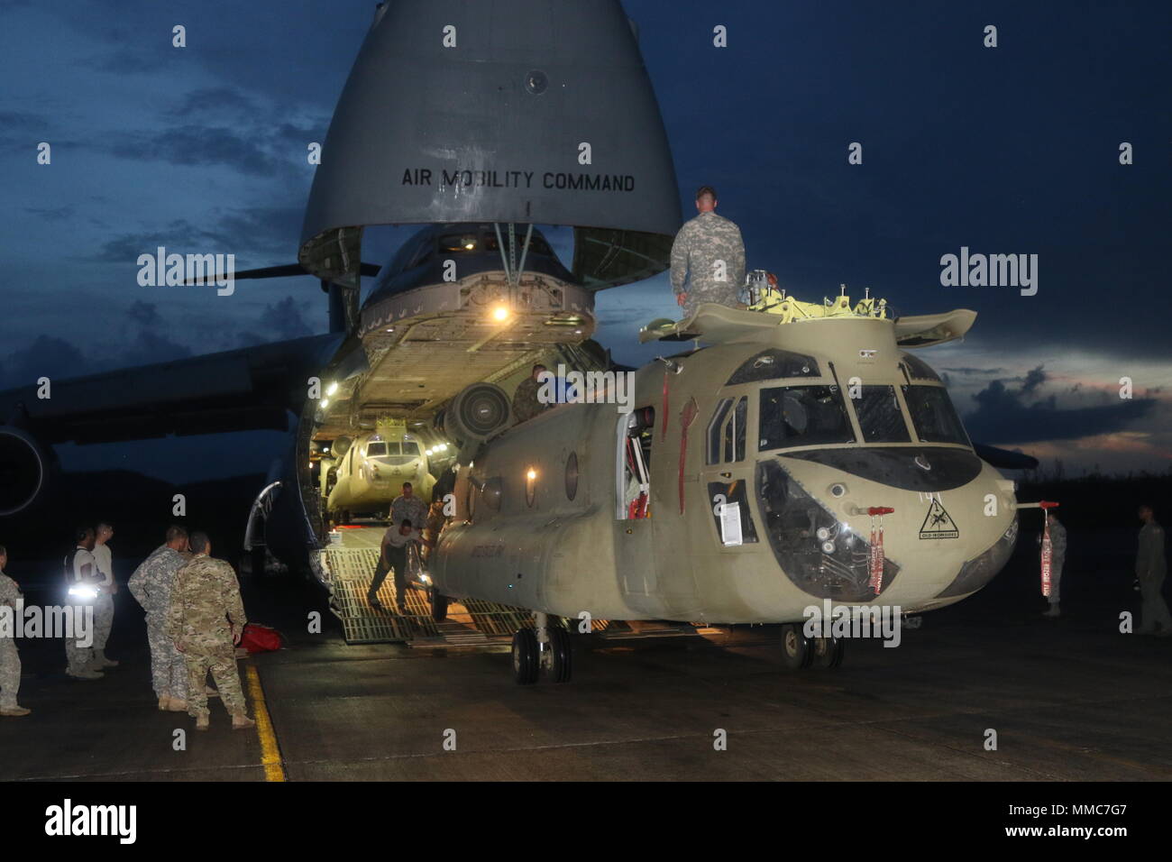 Maintenance crews from the 2-501st General Support Aviation Battalion ...