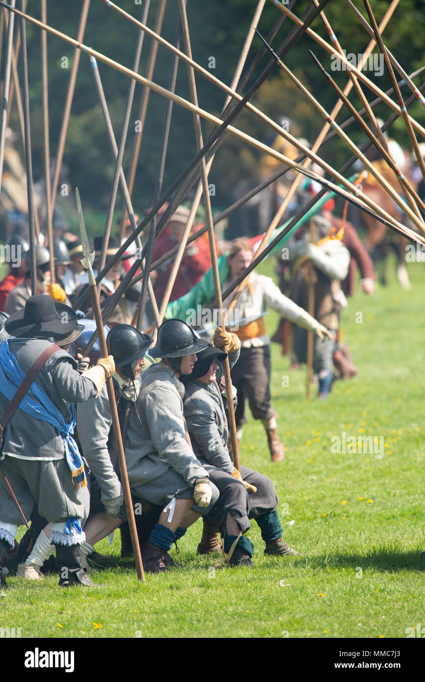 The Pikes and Plunder event re-enacting an English Civil War battle ...