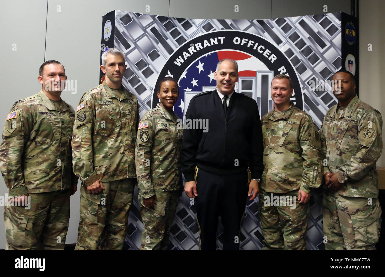 Gen. Gus Perna (Center) with Chief Warrant Officers at the Association ...