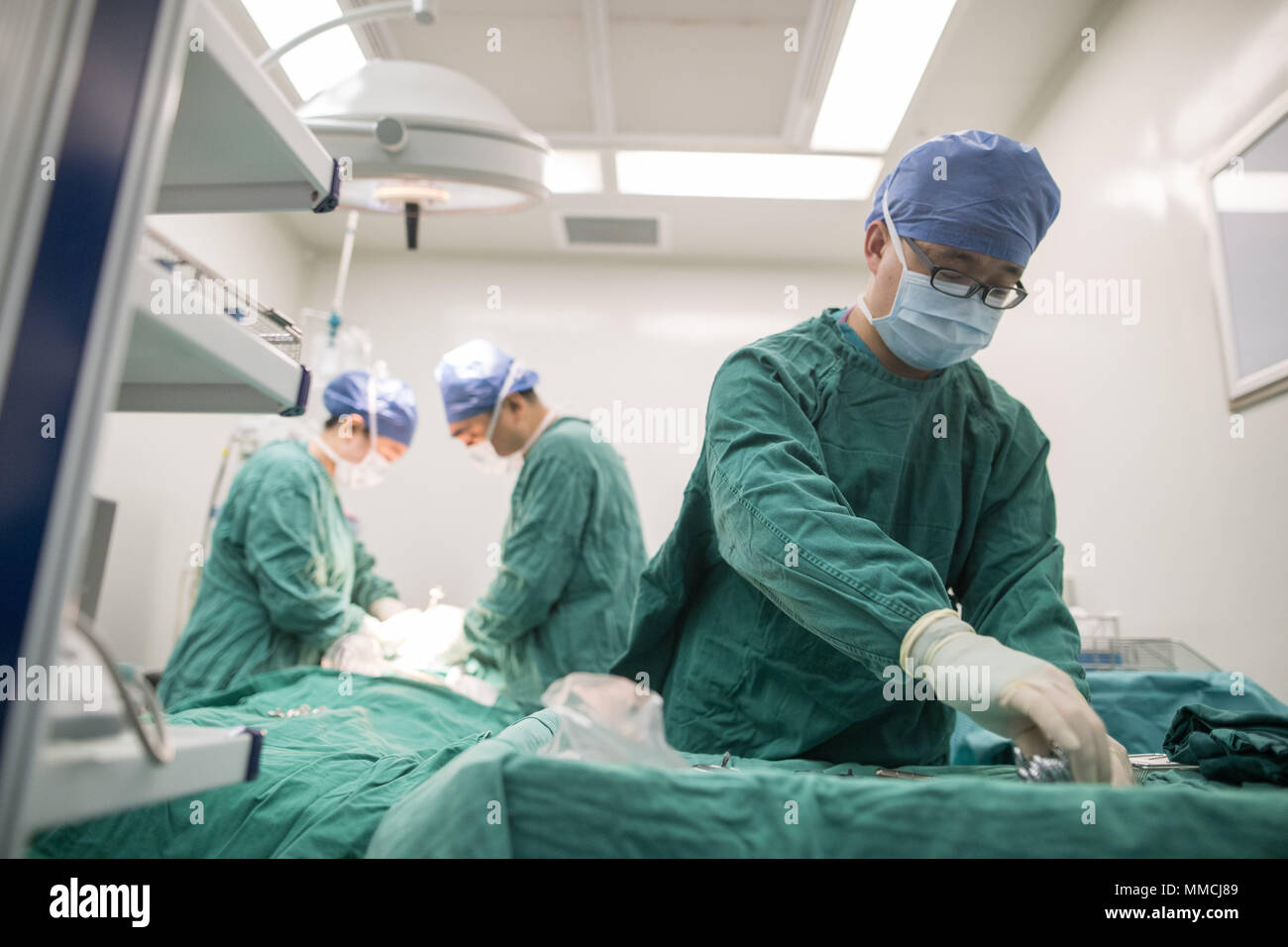 Childrens hospital china hi-res stock photography and images - Alamy