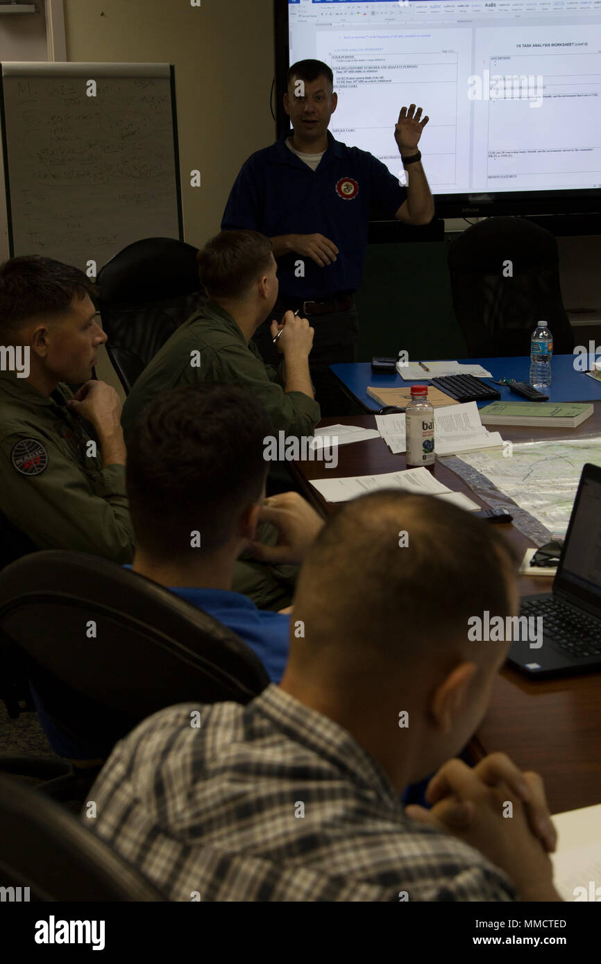 Expeditionary warfare doctrine hi-res stock photography and images - Alamy