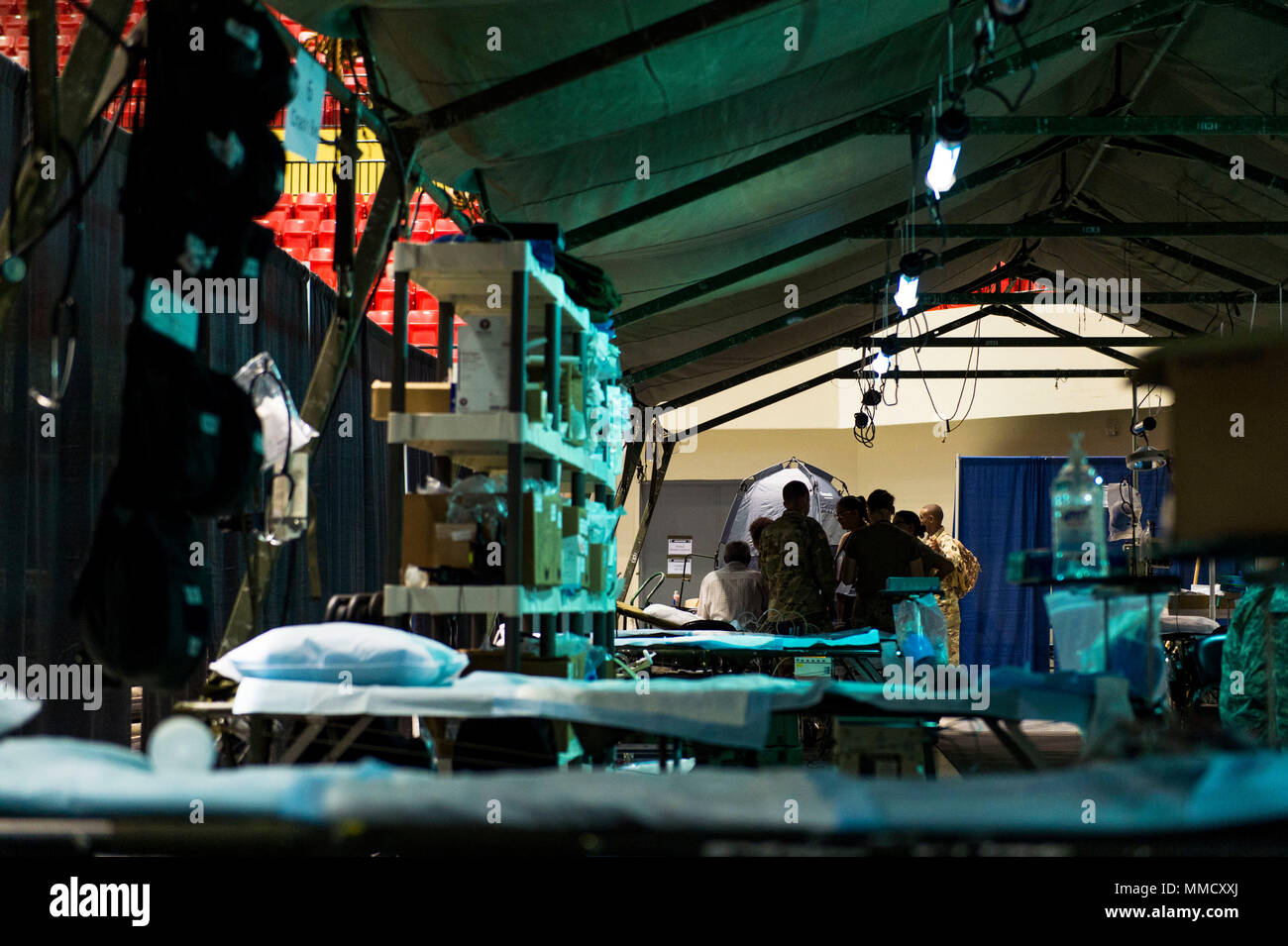 U.S. Army Soldiers assigned to the 14th Combat Support Hospital, Fort ...