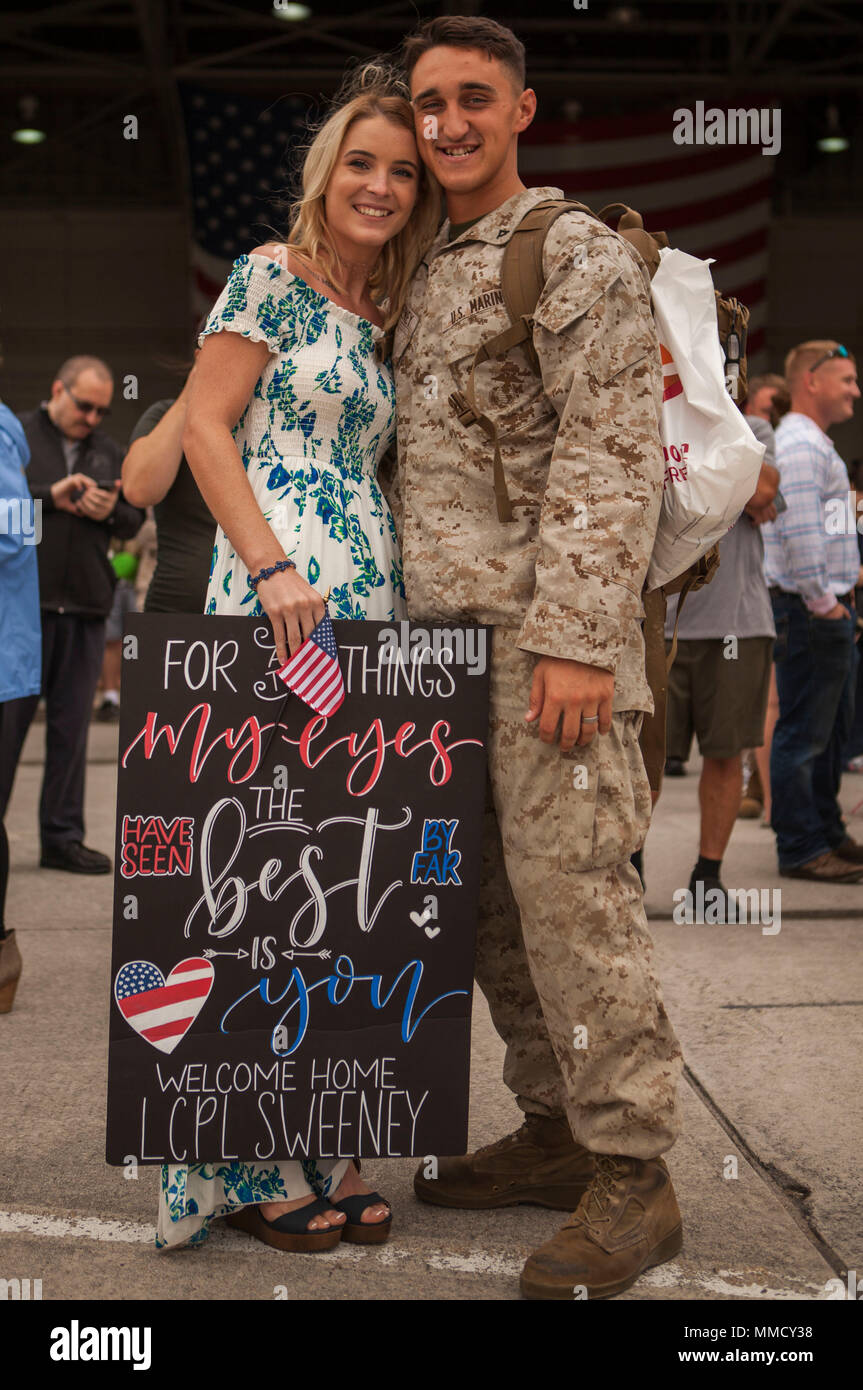 U.S. Marines with Marine Tactical Electronic Warfare Squadron (VMAQ) 3 ...