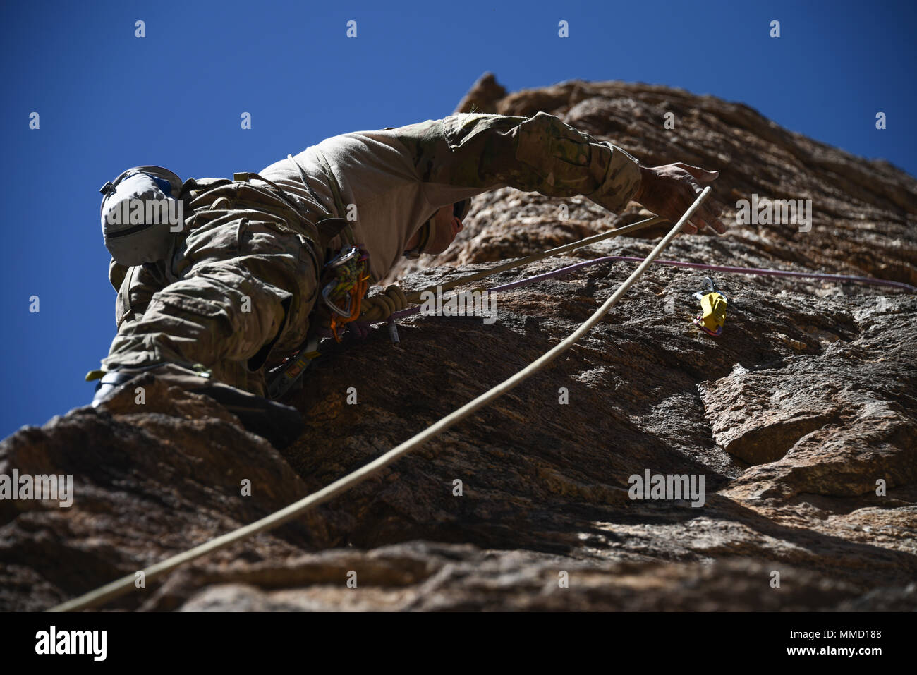 Flying clips hi-res stock photography and images - Alamy