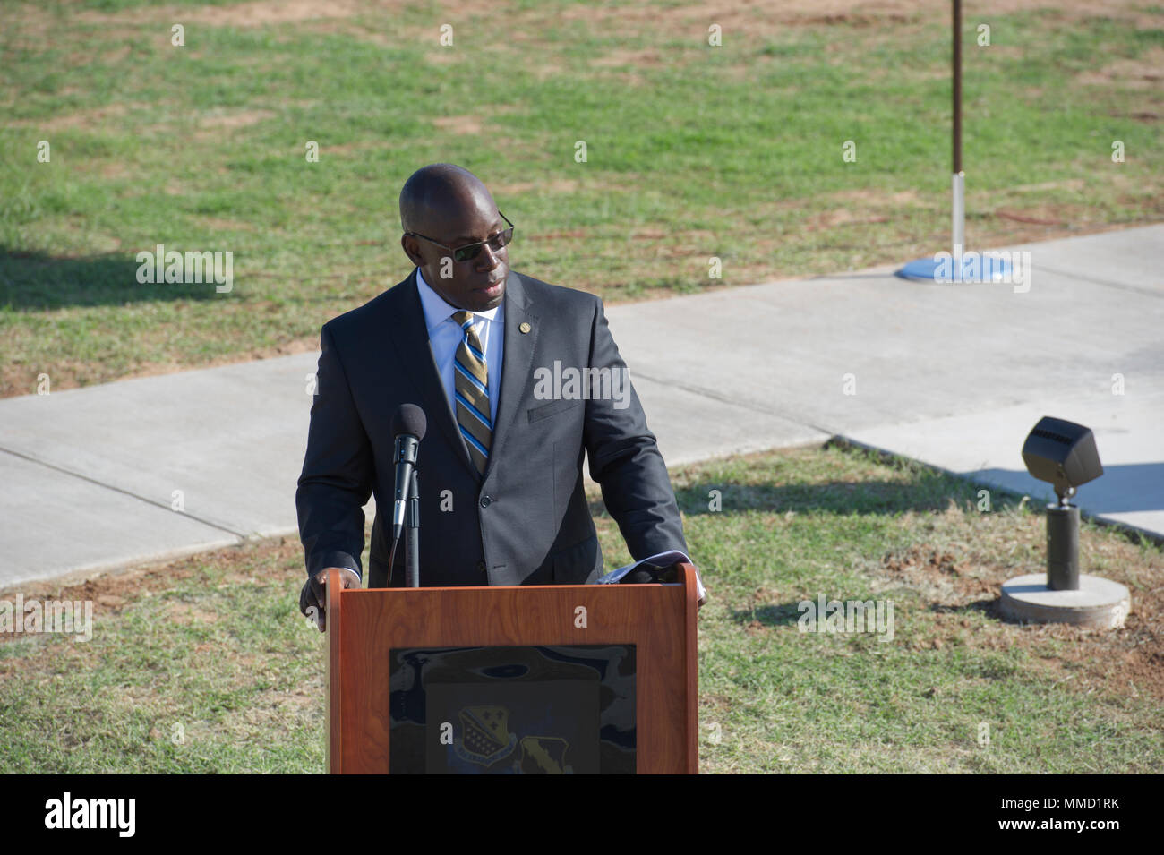 Dennis Dabney, Logistics Officer Association president speaks at the ...
