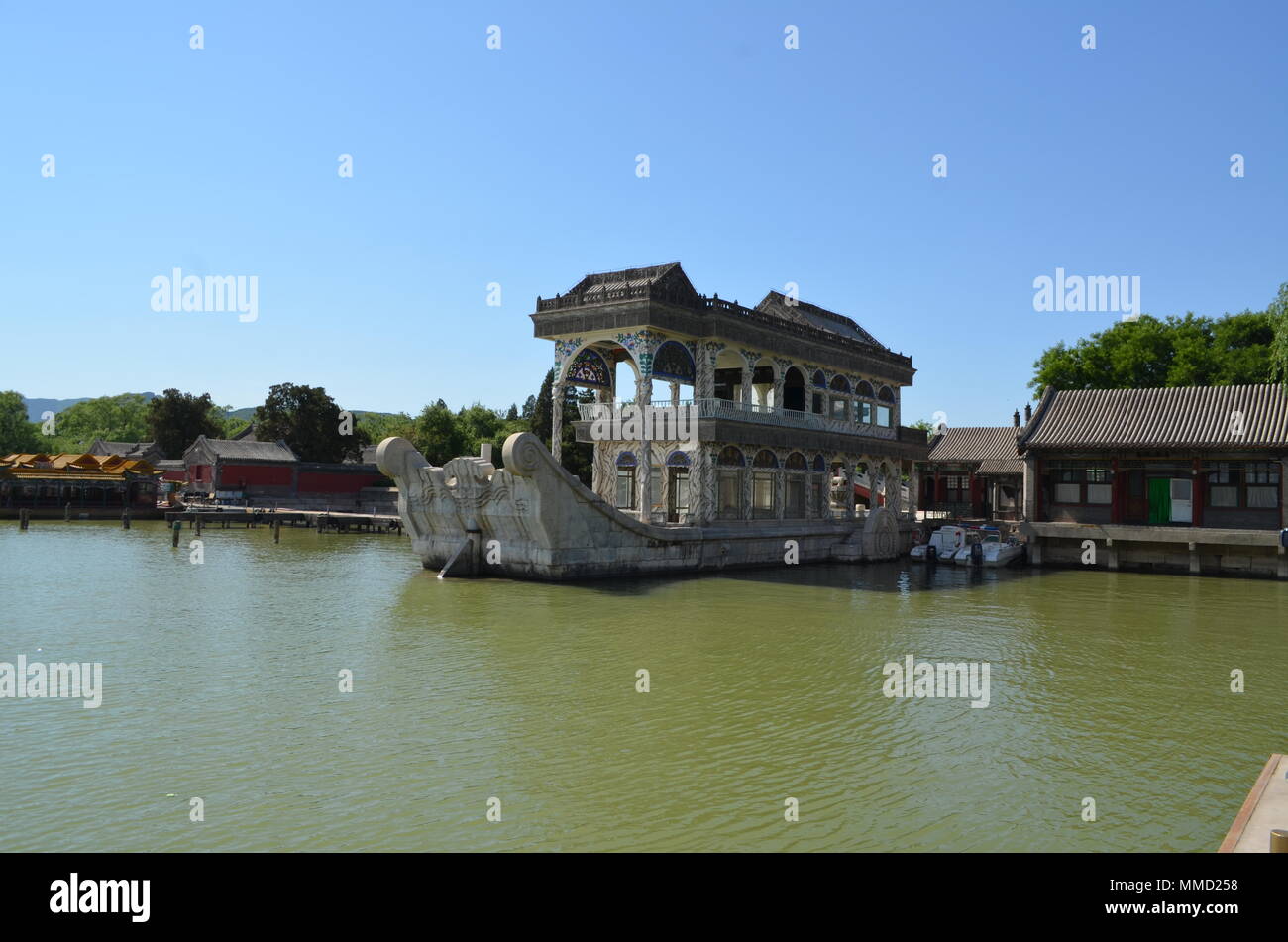 Stone ship boat hi-res stock photography and images - Alamy