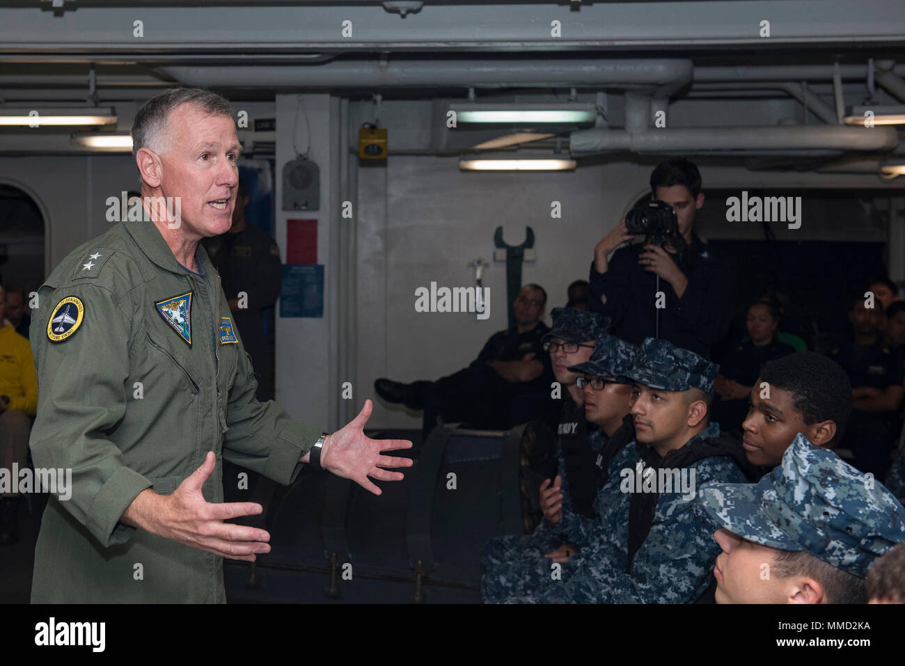 171015-N-SM112-008 ATLANTIC OCEAN (Oct. 15, 2017) Commander, Naval Air ...