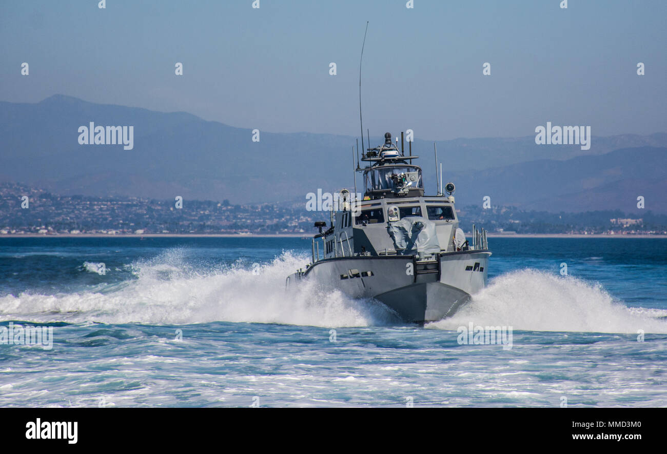 Crs 3 mkvi patrol boats hi-res stock photography and images - Alamy