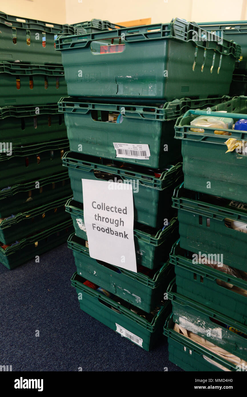 Food bank boxes stacked hi-res stock photography and images - Alamy