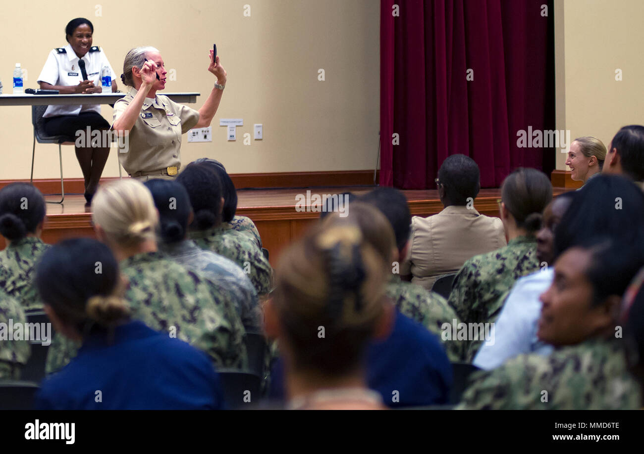 Hawaii womens joint leadership committee hi-res stock photography and ...