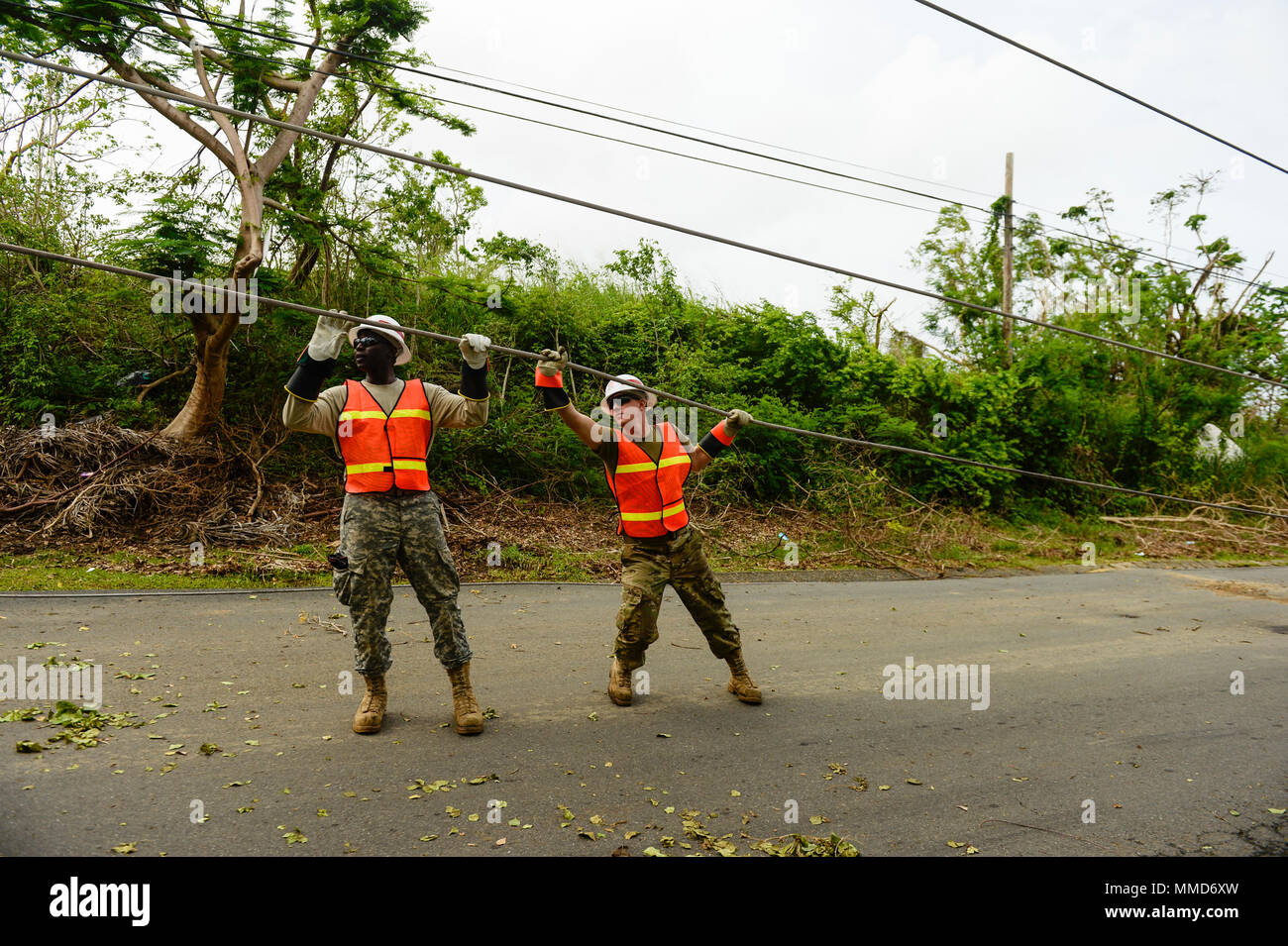 Emergency power transmission line hi-res stock photography and images ...