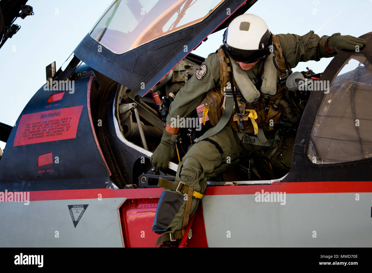 Col suggs hi-res stock photography and images - Alamy