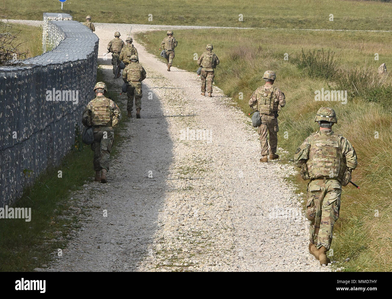 U.S. Soldiers with the 615th Military Police Company, 709th Military ...