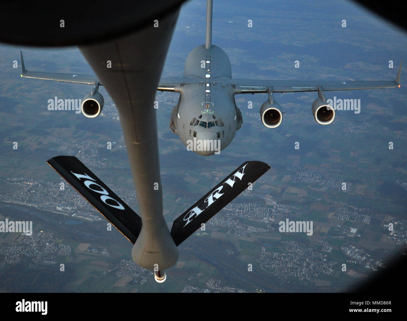 Sac heavy airlift wing hi-res stock photography and images - Alamy