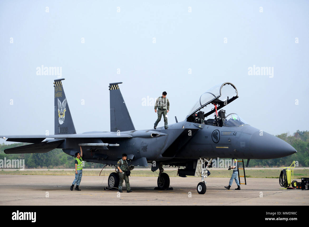 Pilots and maintainers with the 149 Squadron, Republic of Singapore Air ...