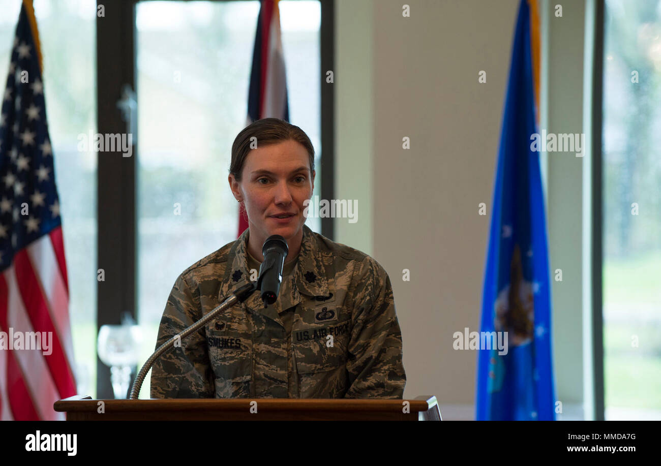 Lt gen gina grosso hi-res stock photography and images - Alamy