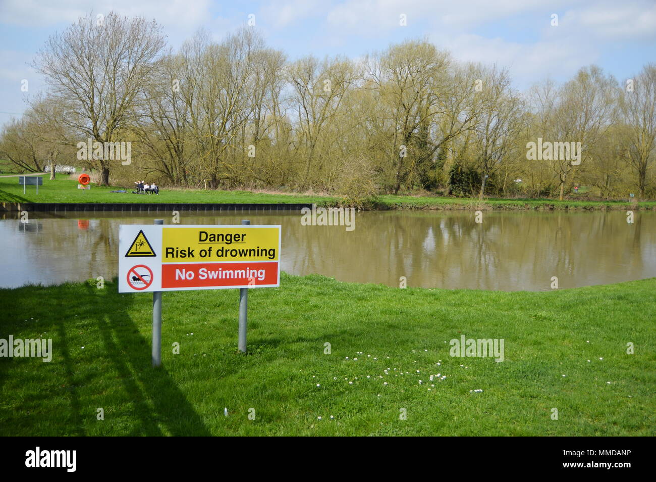 Risk of drowning sign hi-res stock photography and images - Alamy