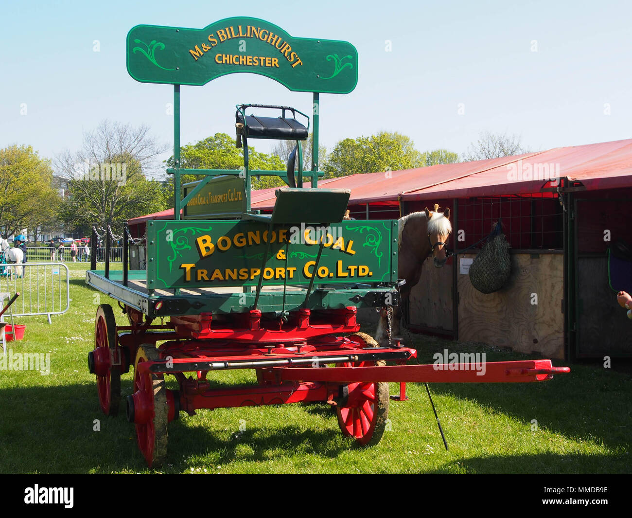 A traditional horse drawn cart Stock Photo - Alamy