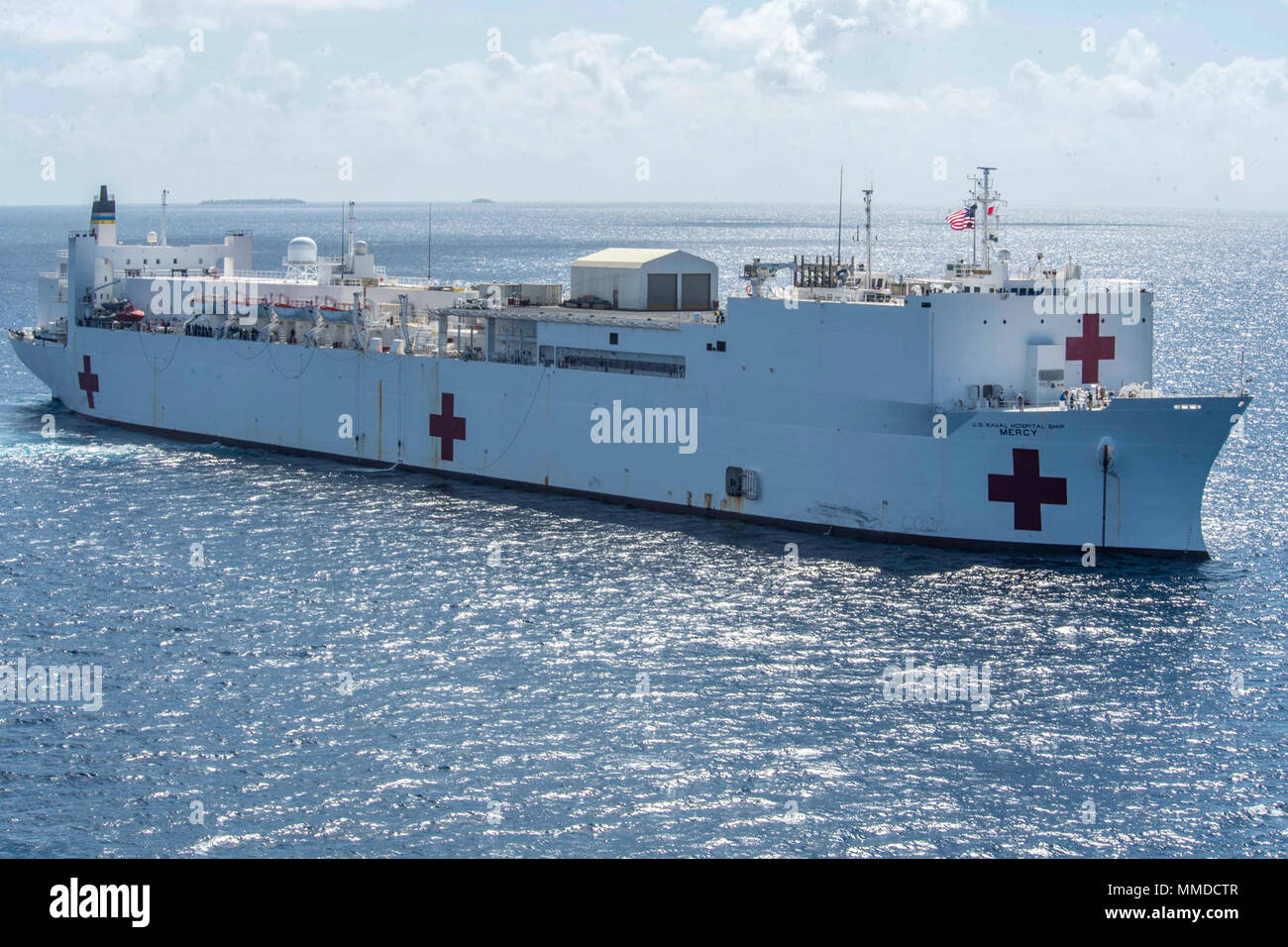 OCEAN (March 20, 2018) Military Sealift Command hospital ship USNS ...