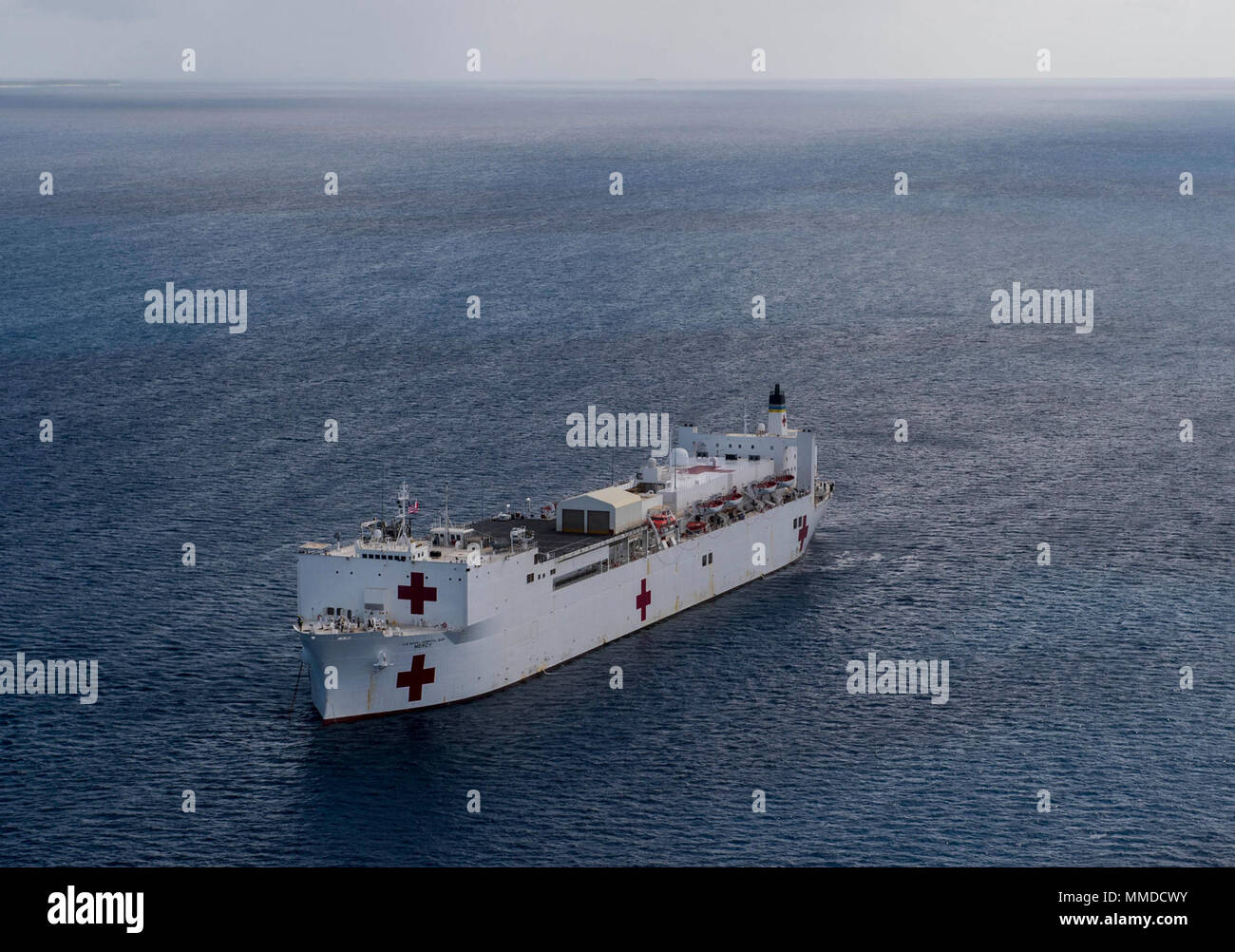 OCEAN (March 20, 2018) Military Sealift Command hospital ship USNS ...