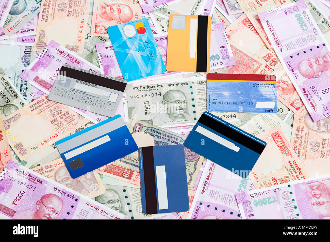 Indian credit cards hi-res stock photography and images - Alamy