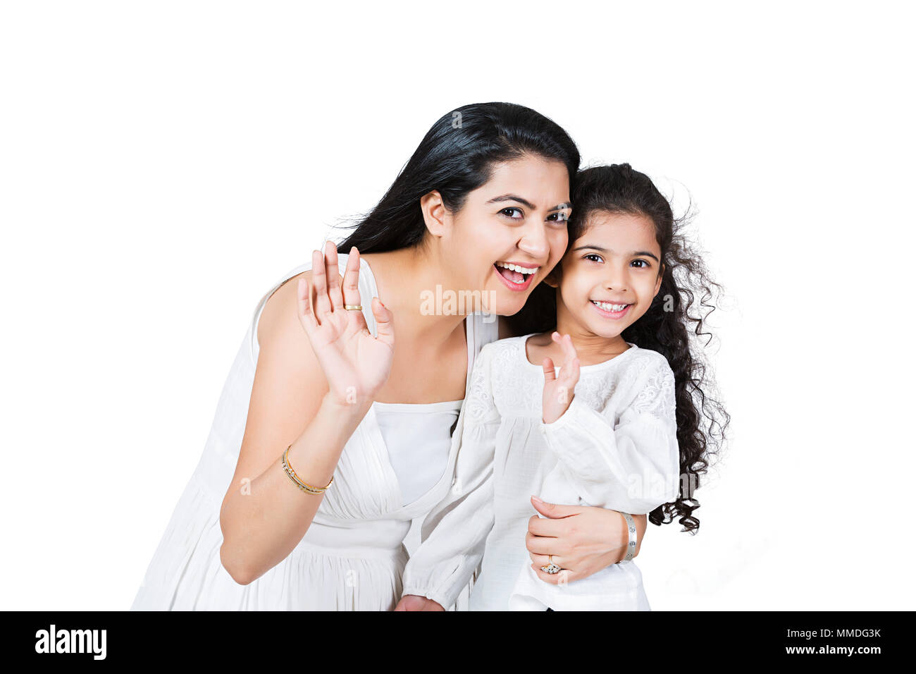 Family waving goodbye hi-res stock photography and images - Alamy