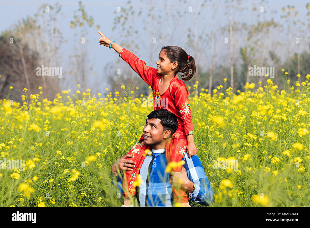 Rural indian villager with daughter hi-res stock photography and images ...