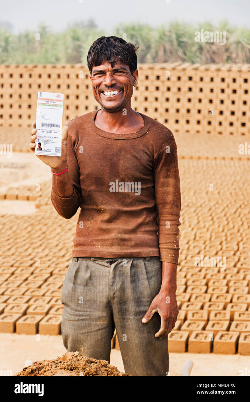 Id card worker hi-res stock photography and images - Alamy