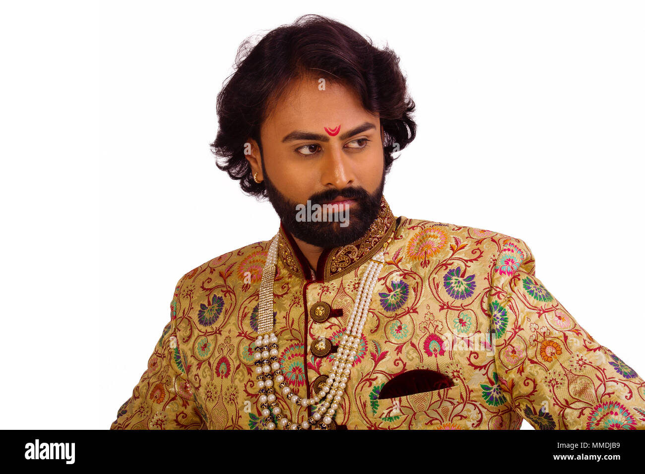 Sikh man traditional attire hi-res stock photography and images - Alamy