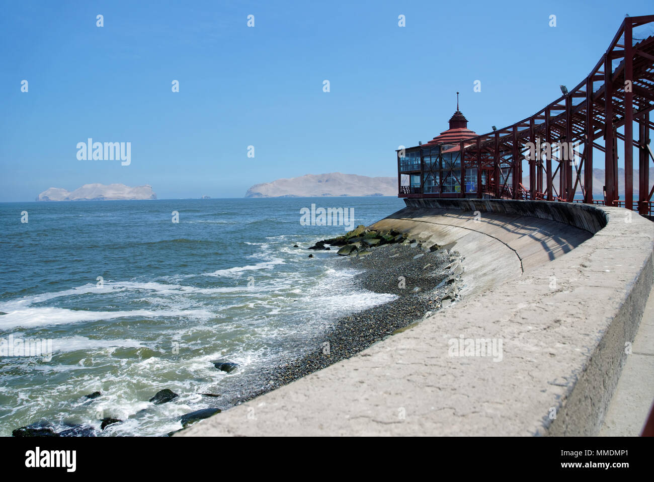 Wild ocean peru hi-res stock photography and images - Alamy
